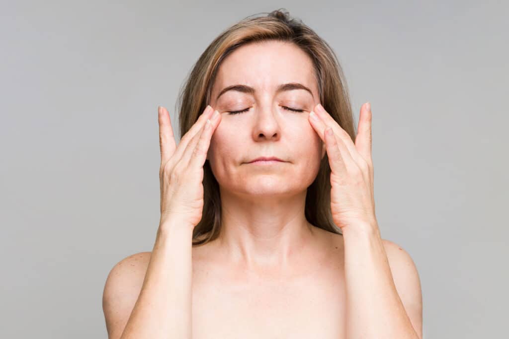 How to Massage After Blepharoplasty: Expert Recovery Tips